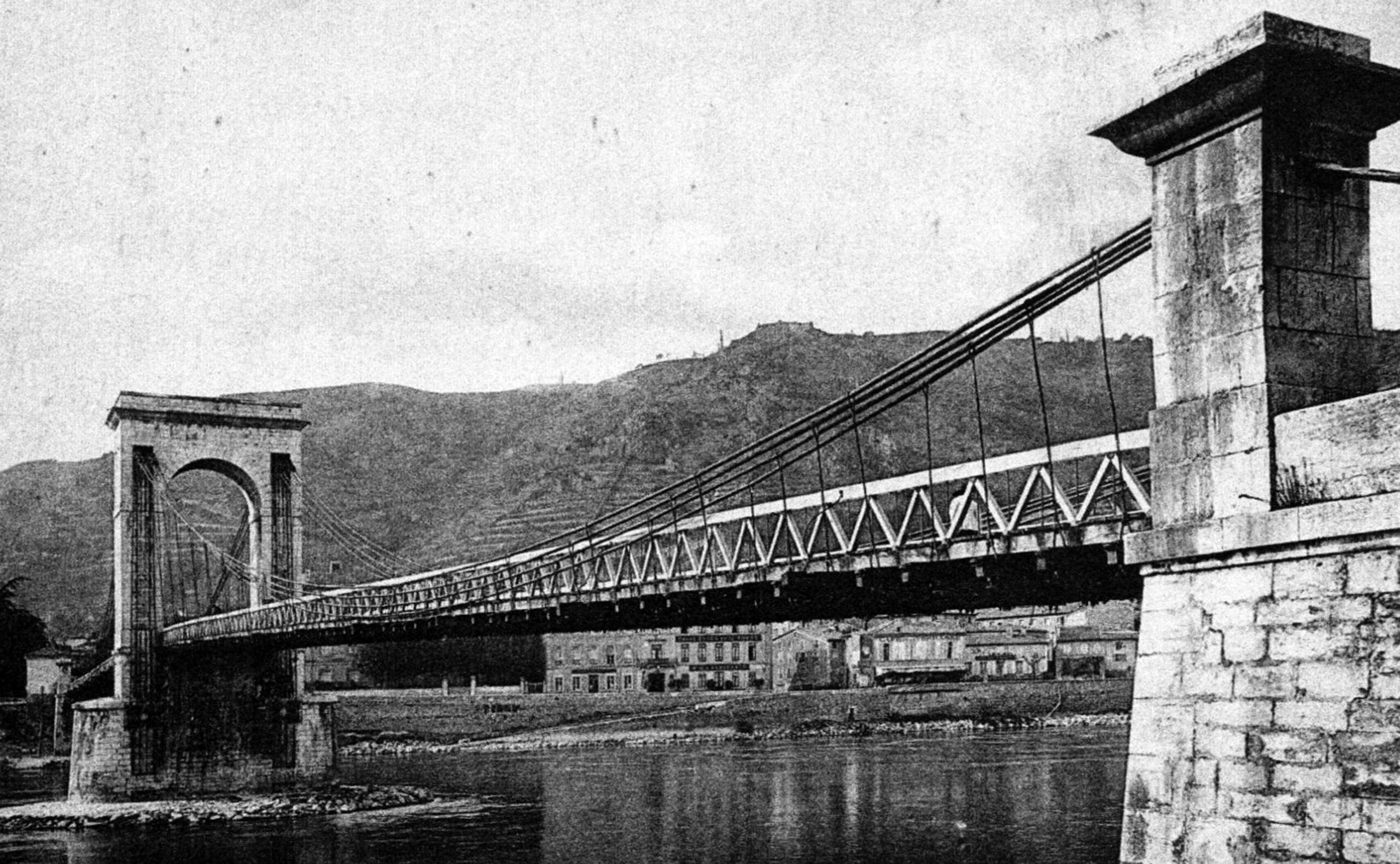 Ponti pensili a fil di ferro a Firenze nel primo Ottocento (Costruzioni ...
